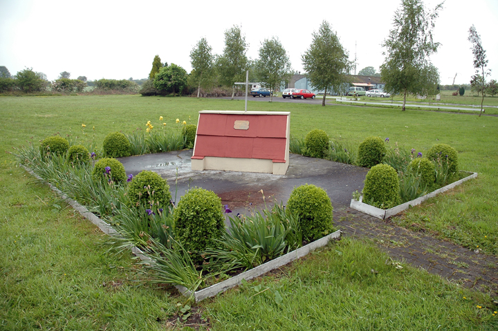 RAF Sandtoft Memorial - BCAR.org.uk
