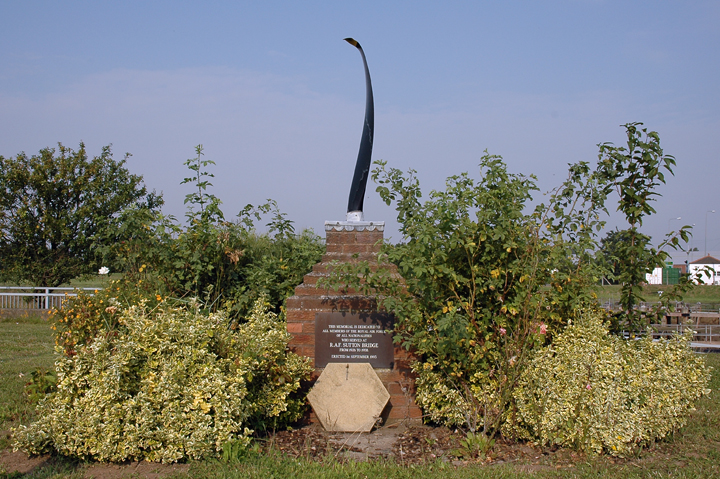 RAF Sutton Bridge Memorial - BCAR.org.uk